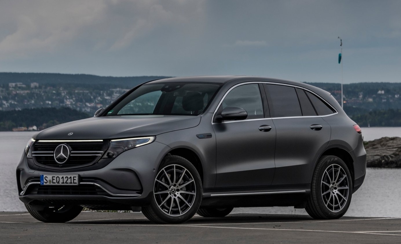 Mercedes Benz x WARP: EQA / EQC = LIFE - WARP.la