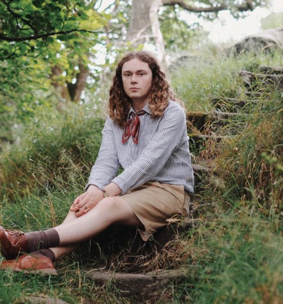 Sonidos del Futuro: Strawberry Guy, un rincón psicodélico de paz - WARP.la