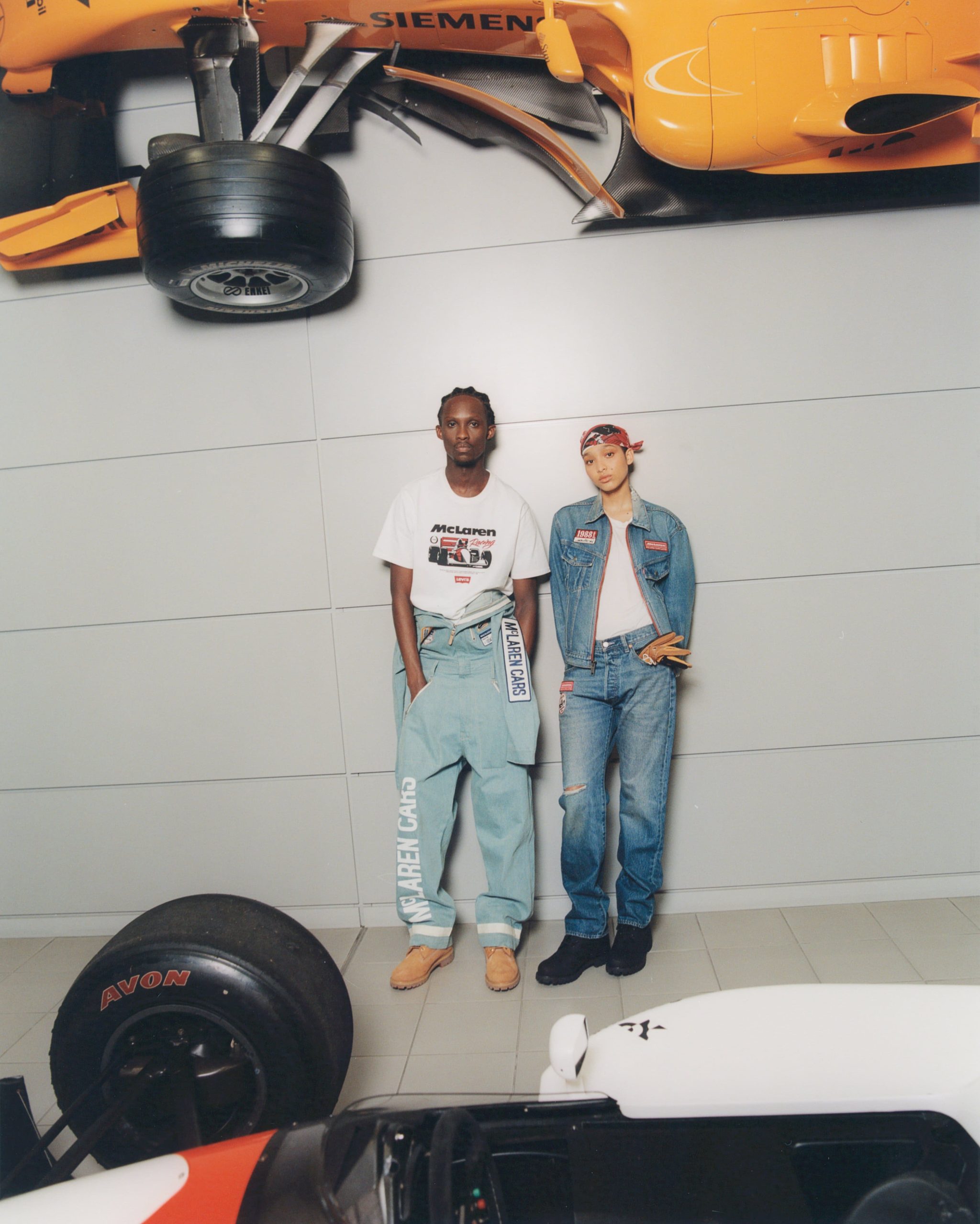 Levi's lanza su primera colaboración con la escudería McLaren Racing de la F1 - WARP.la