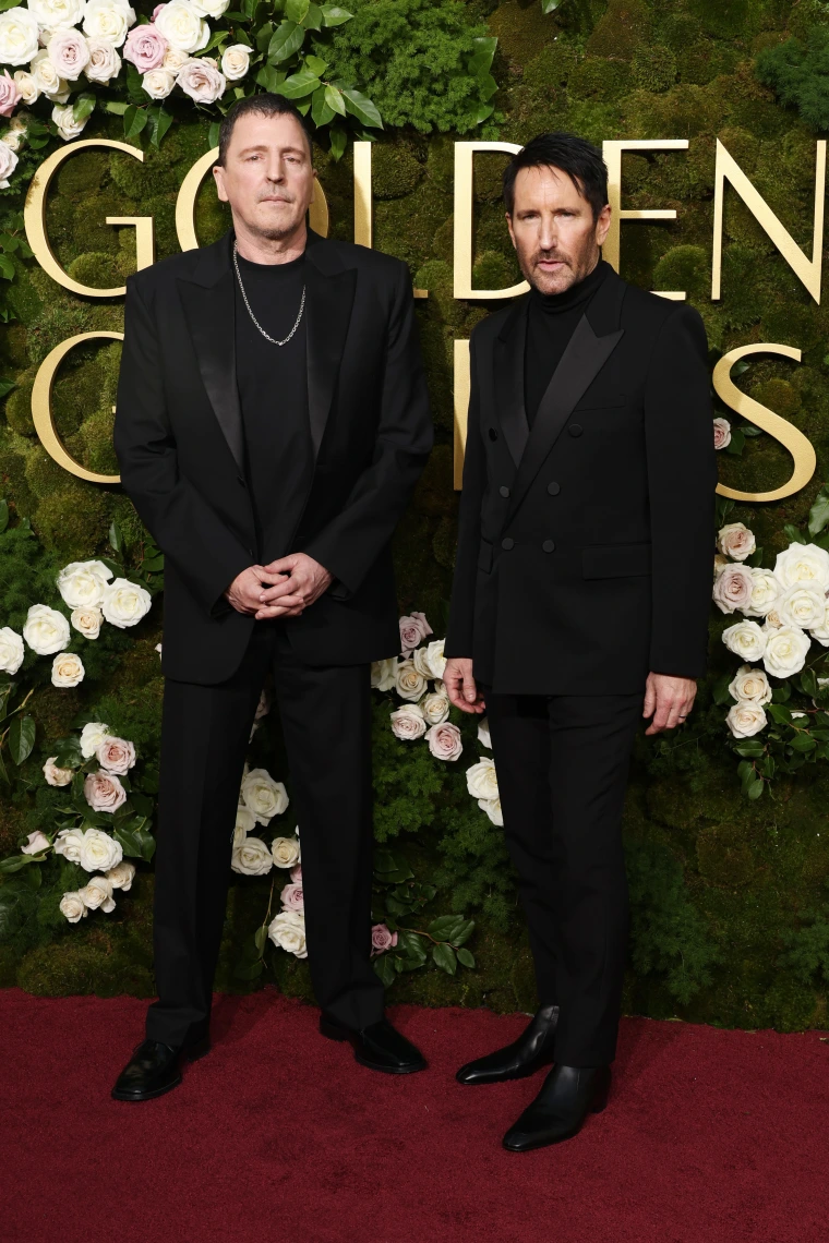 Trent Reznor y Atticus Ross reciben el Golden Globe 2025 de mejor Banda ...