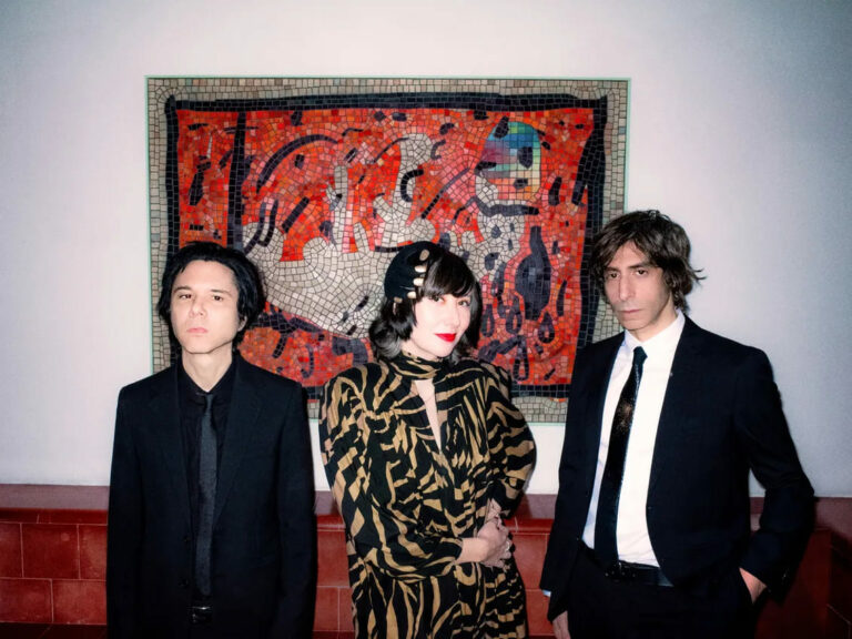 Los Yeah Yeah Yeahs confirman conciertos en México - WARP.la