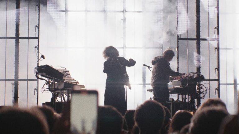 Thom Yorke y Mark Pritchard anuncian álbum colaborativo: Tall Tales ...